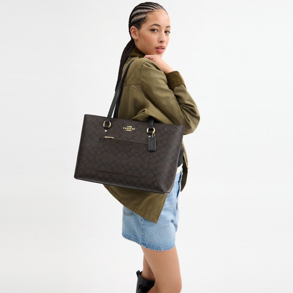 COACH® Outlet | Gallery Tote Bag In Signature Canvas COACH® Outlet | Gallery Tote Bag In Signature Canvas