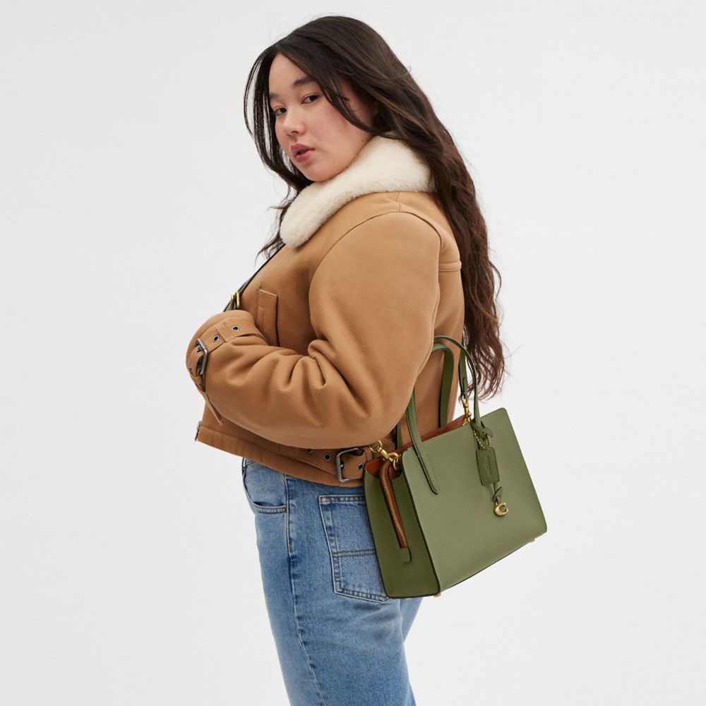 公式】COACH – コーチ | カーター キャリーオール 28 公式】COACH – コーチ | カーター キャリーオール 28