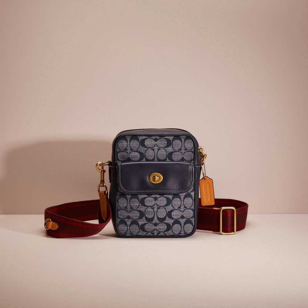 Restored Dylan 15 In Signature Chambray | COACH®