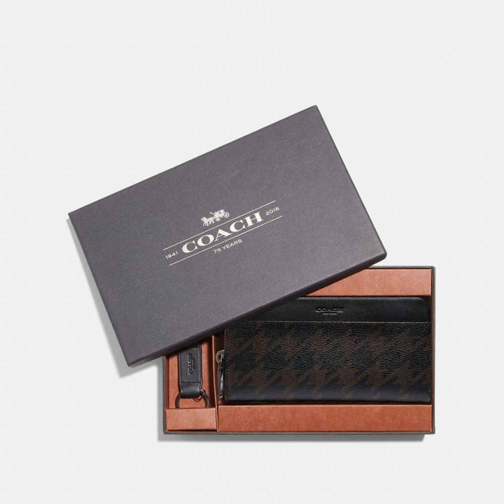COACH® Outlet | COACH® Outlet | Boxed Accordion Wallet Gift Set With ...